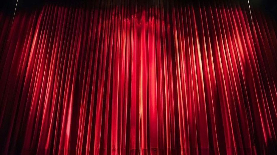 Comment choisir un rideau de scène adapté à votre projet